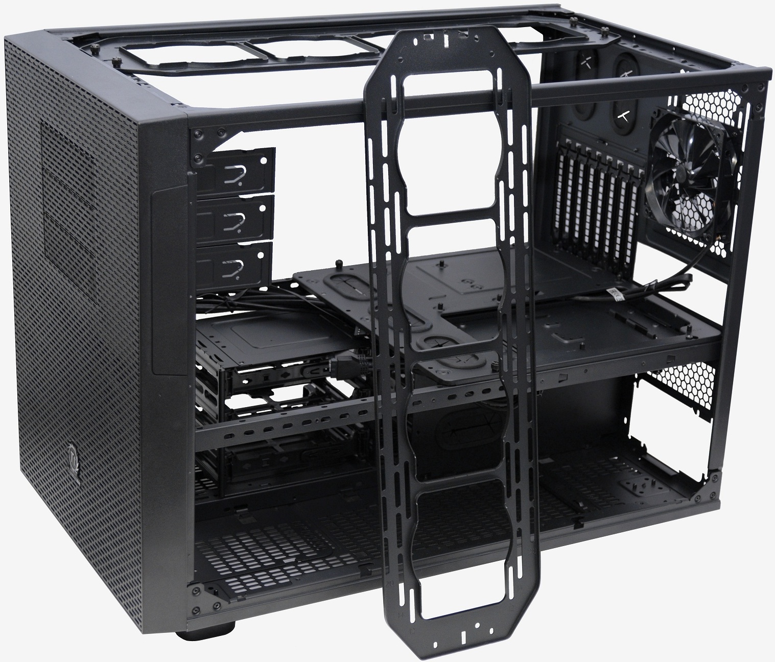 Thermaltake Core X9 Case & DPS G PSU Review > Core X9 Internal Design ...