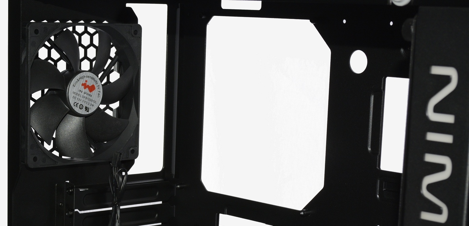 In Win 805 Case Review > Internal Design | TechSpot