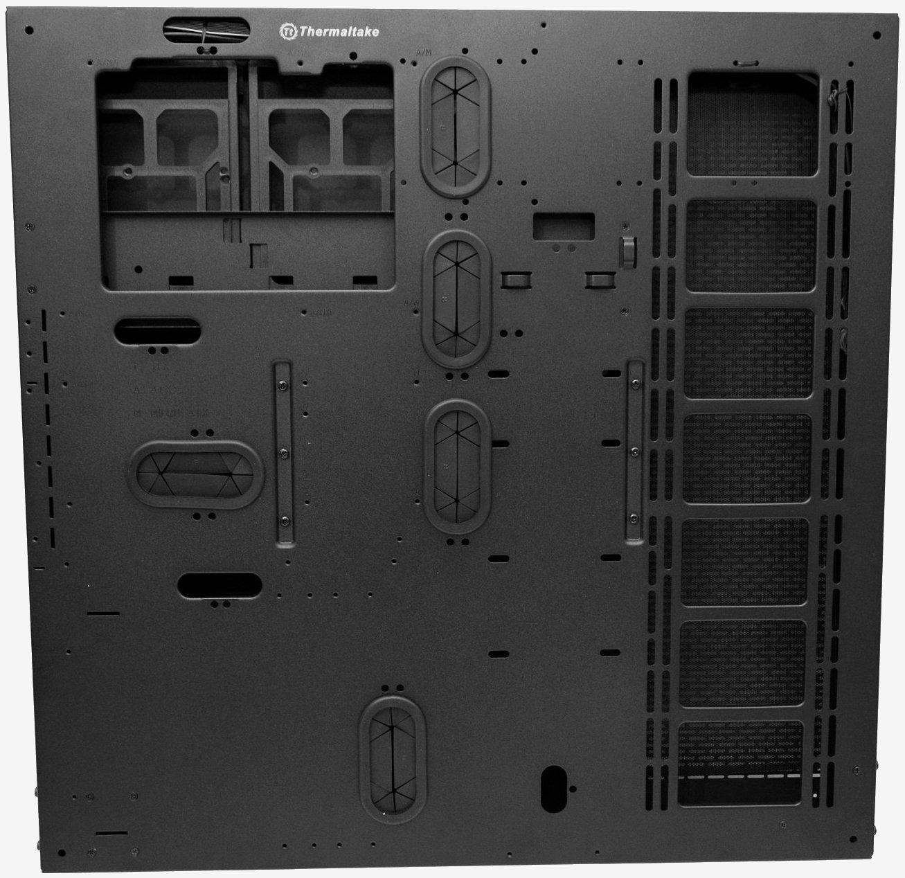 Thermaltake Core P5 Review: Wall-Mountable Open Frame Chassis > The ...