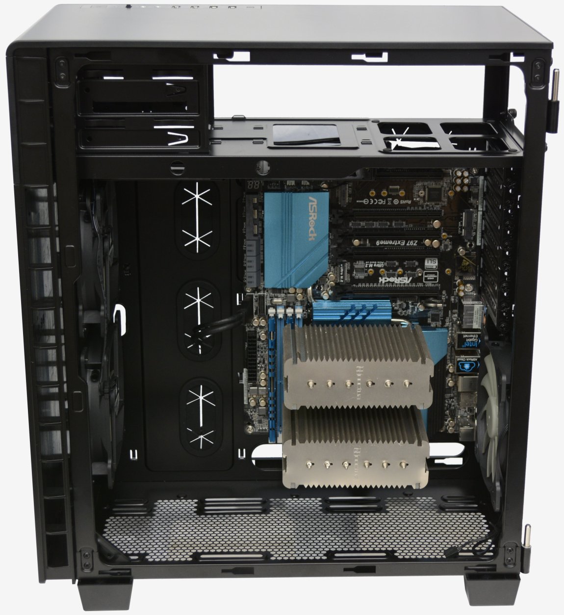Corsair Carbide Series 600C Review > Installation | TechSpot