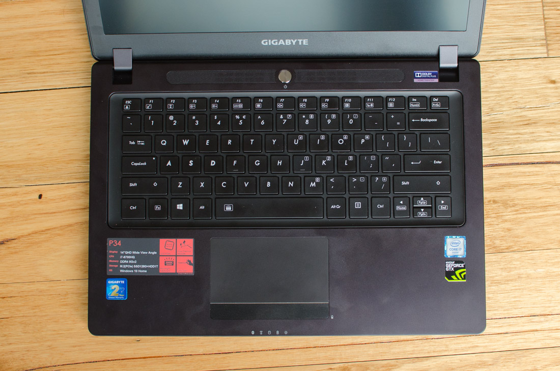 Gigabyte P34W v5 Gaming Laptop Review > Display, Keyboard and Trackpad ...