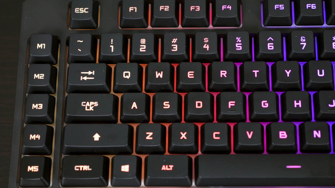 3-Way Mechanical RGB Keyboard Battle > Typing Experience, RGB Effect ...