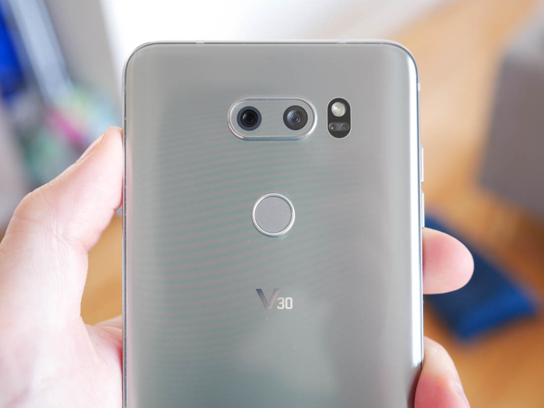 LG V30 Review > A Great Big Phone, Faces Tough Competition | TechSpot