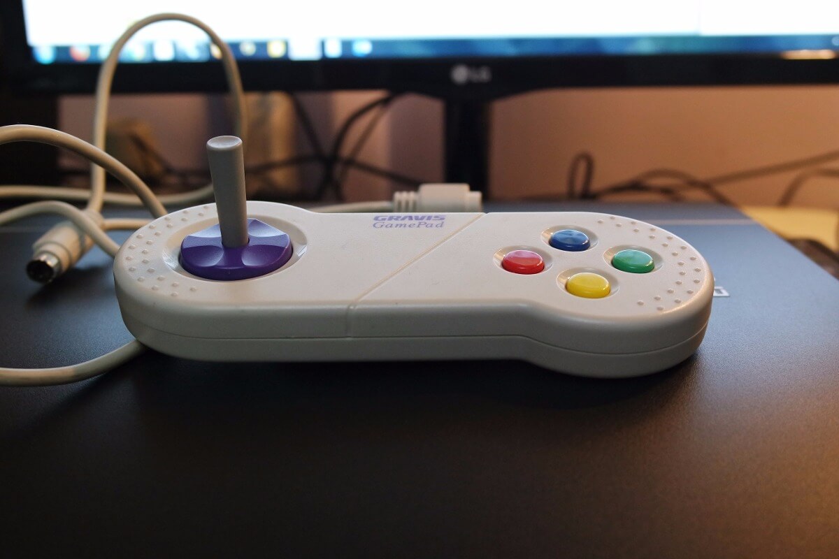 The Most Memorable Game Controllers from the Last 40 Years | TechSpot The Most Memorable Game Controllers from the Last 40 Years | TechSpot