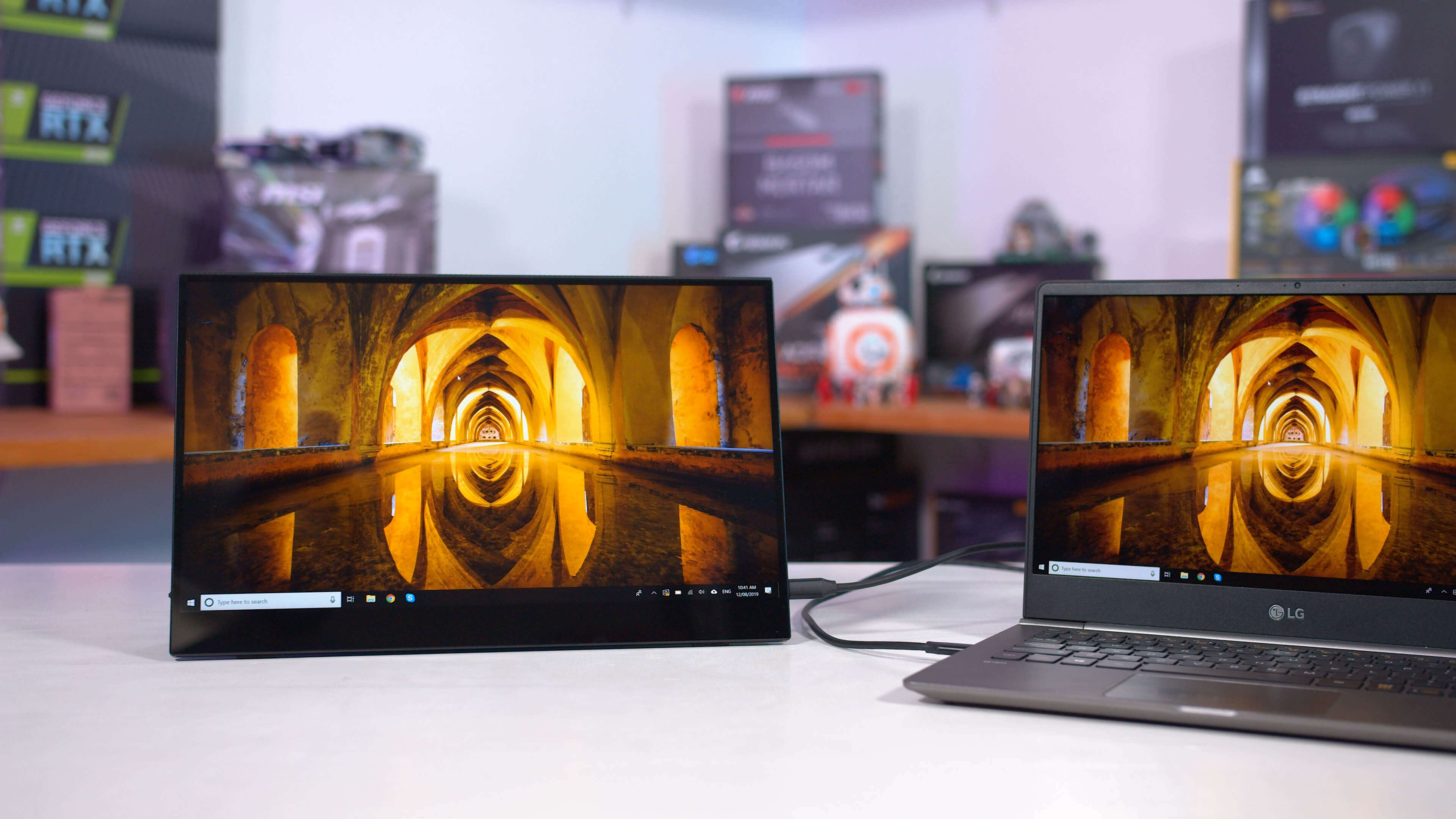 $200 15-inch Portable Monitor: Viotek LinQ Touch Review Photo Gallery ...