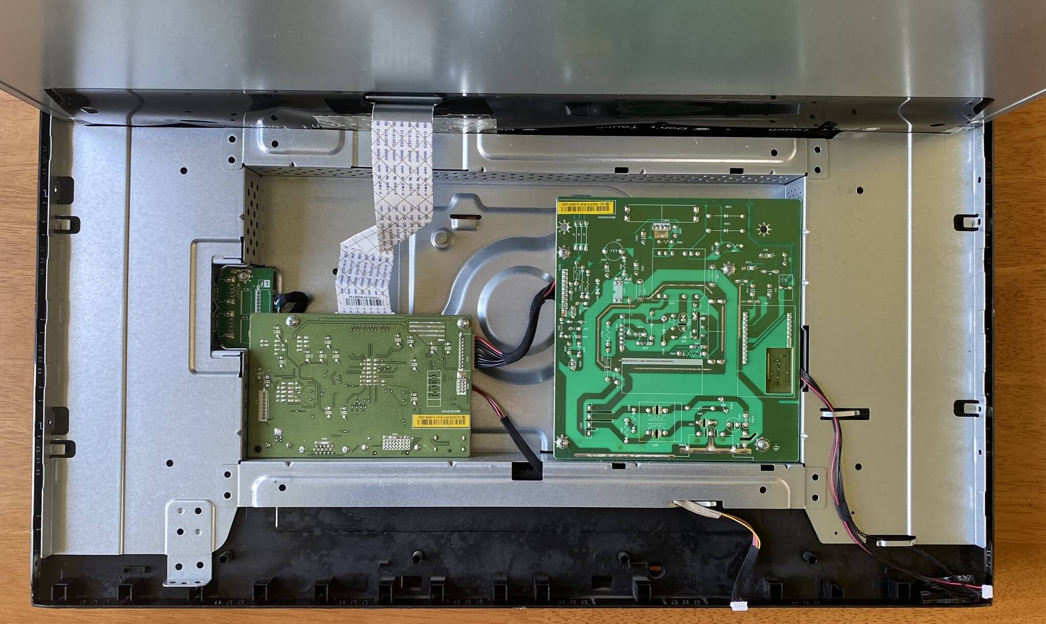 Anatomy Of A Monitor Photo Gallery TechSpot Anatomy Of A Monitor Photo Gallery TechSpot