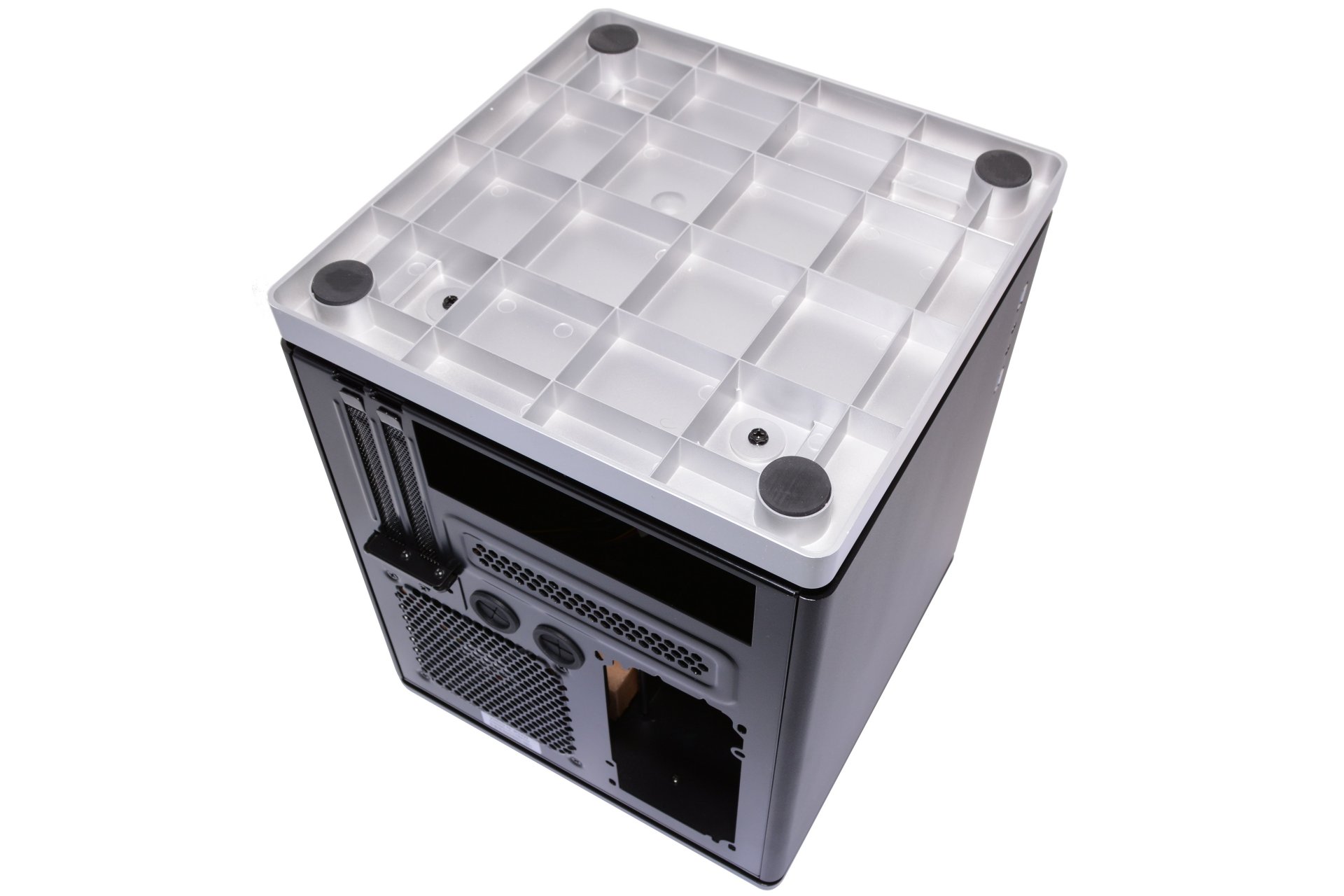 Xigmatek Nebula Case Review Photo Gallery - TechSpot