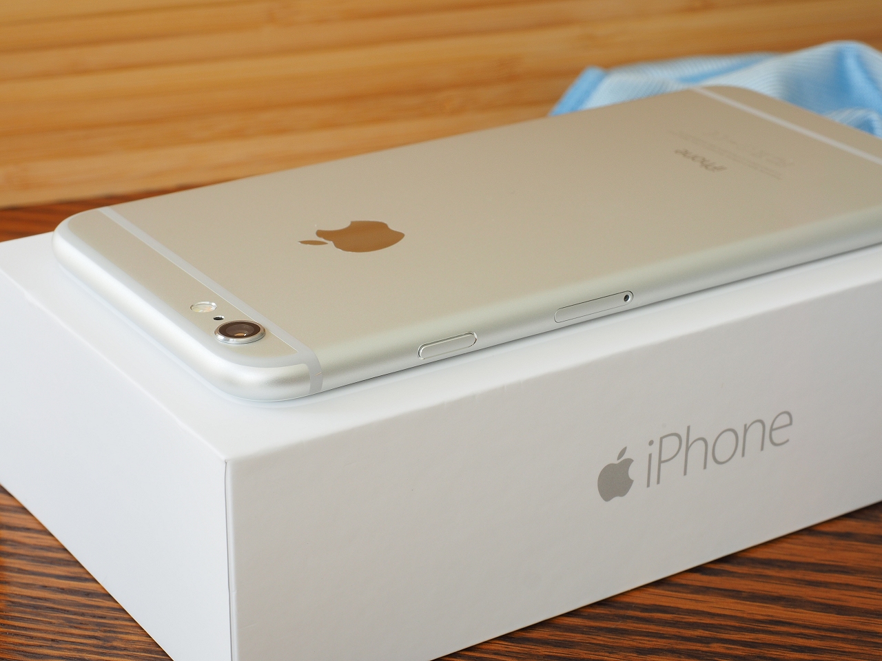 Apple iPhone 6 Plus Review Photo Gallery - TechSpot