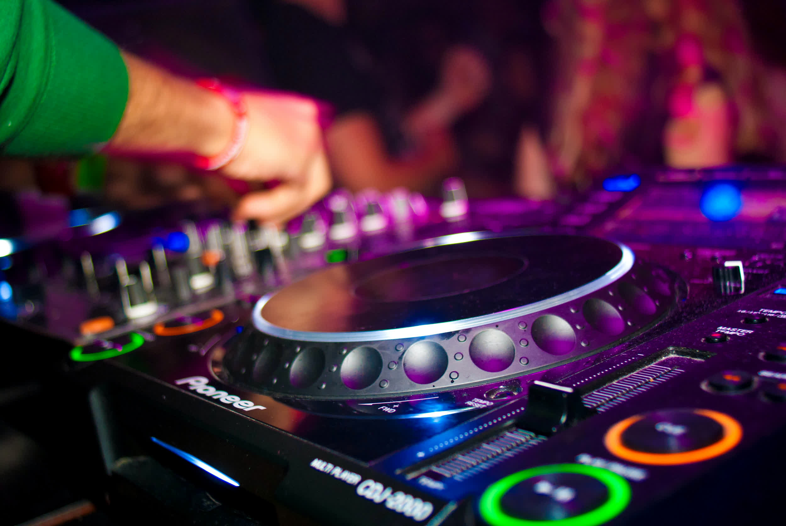 Spotify launches AI-powered DJ to take recommendations to a whole new ... Spotify launches AI-powered DJ to take recommendations to a whole new ...