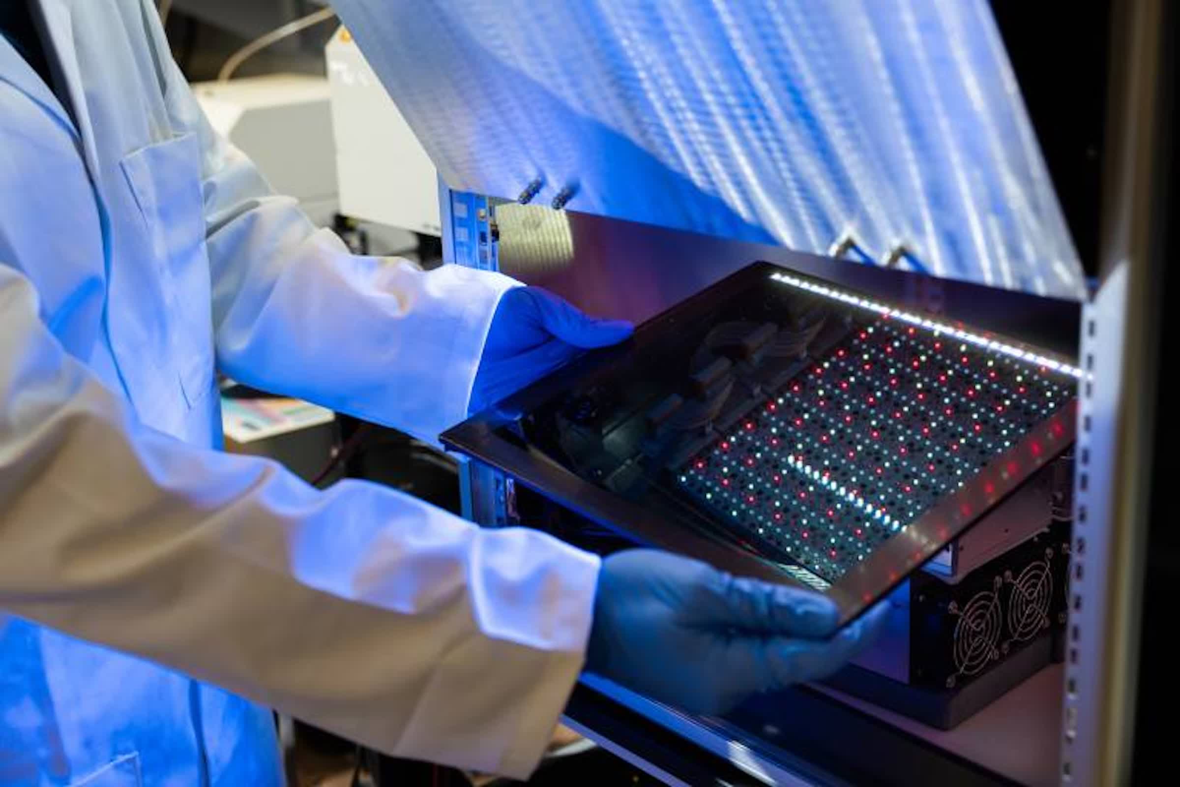 Scientists create solar cells that generate energy from indoor light at record efficiency | TechSpot