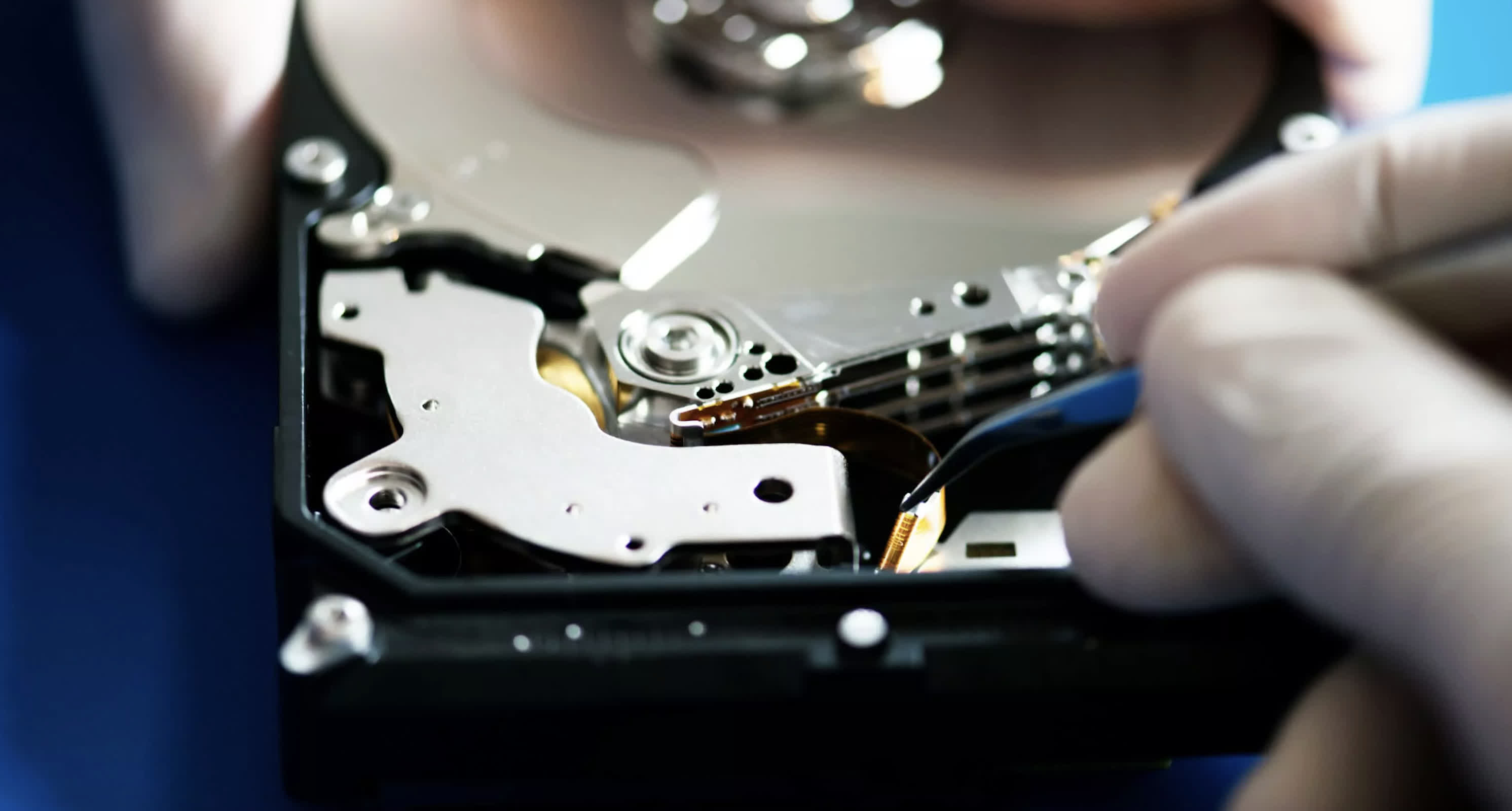 Hard drive makers WD and Seagate ride the AI surge as storage needs ...