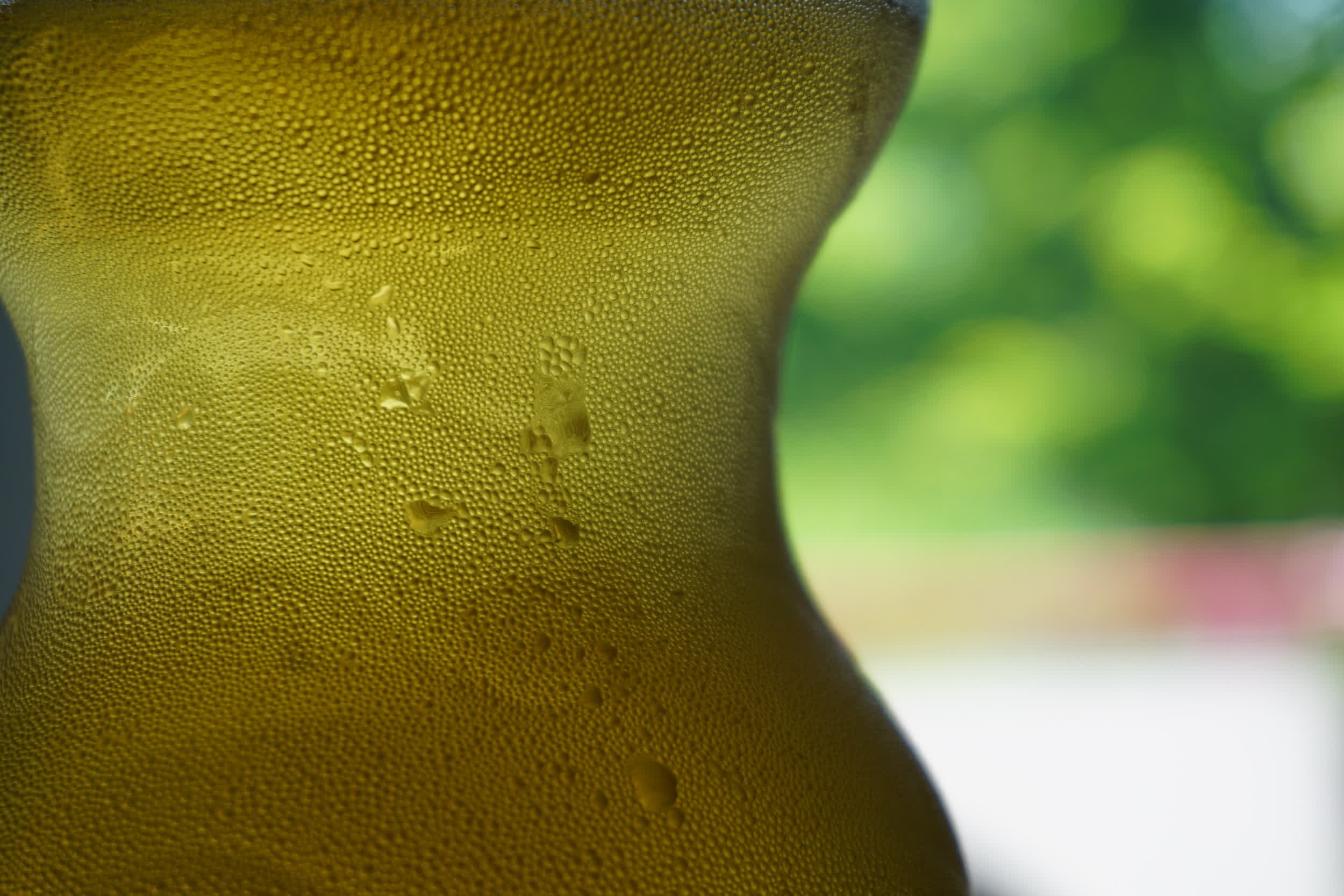 A new capture method relies on water and pressure to efficiently trap ...