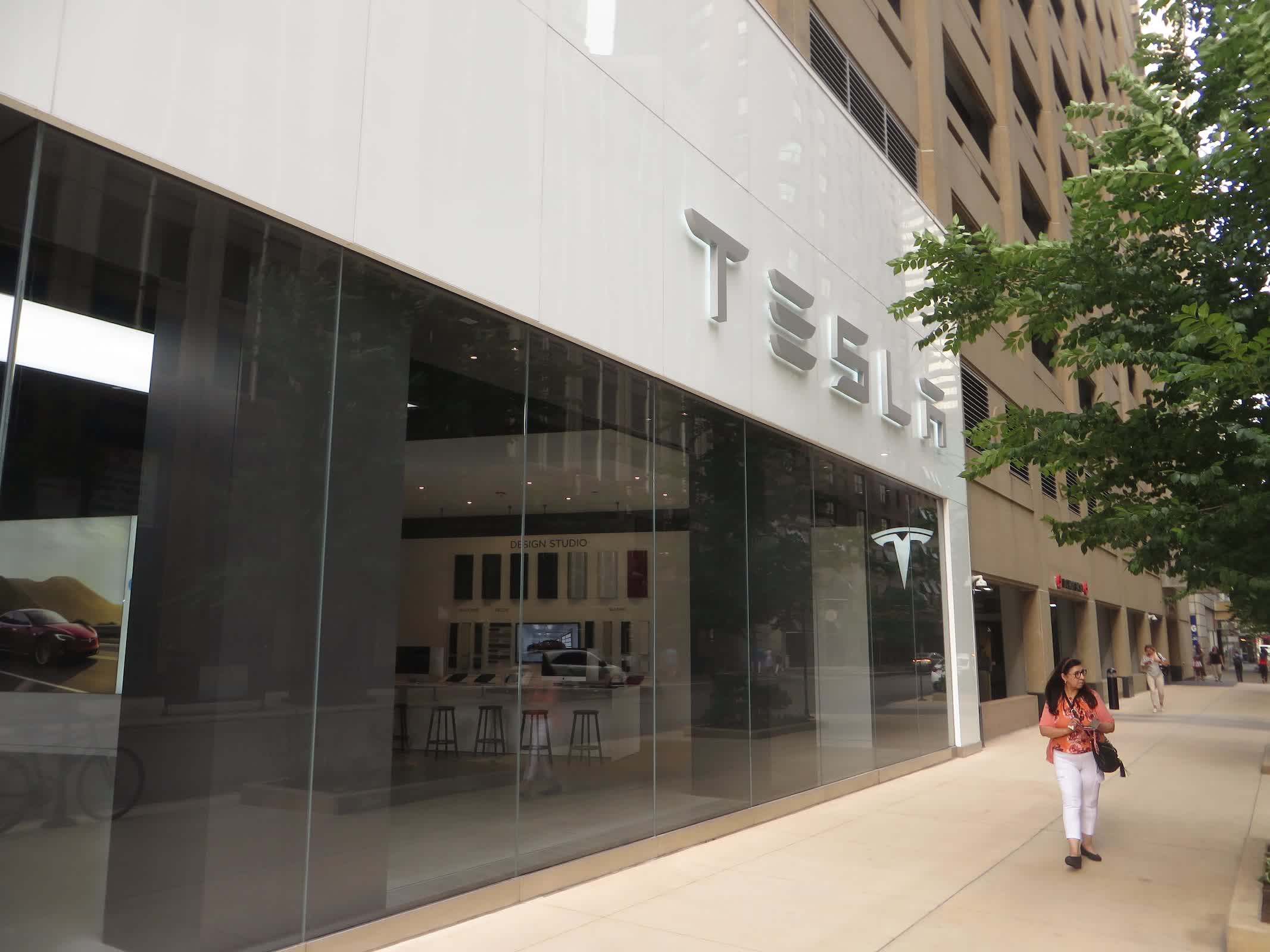 Tesla's sales are falling in the US, Europe, and China - and robots won ...