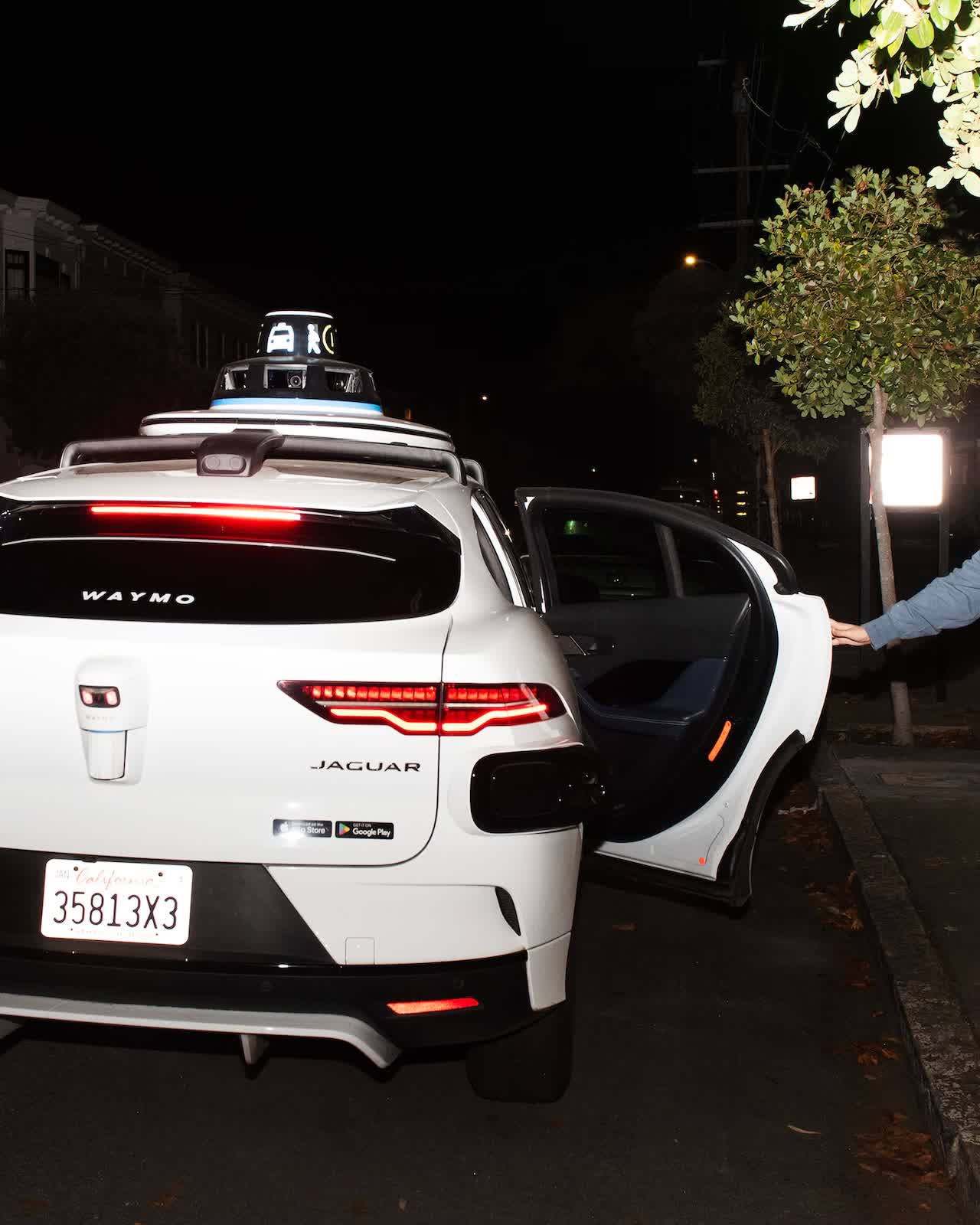 Robotaxis can drive themselves, but still pay humans $20 to close the ...