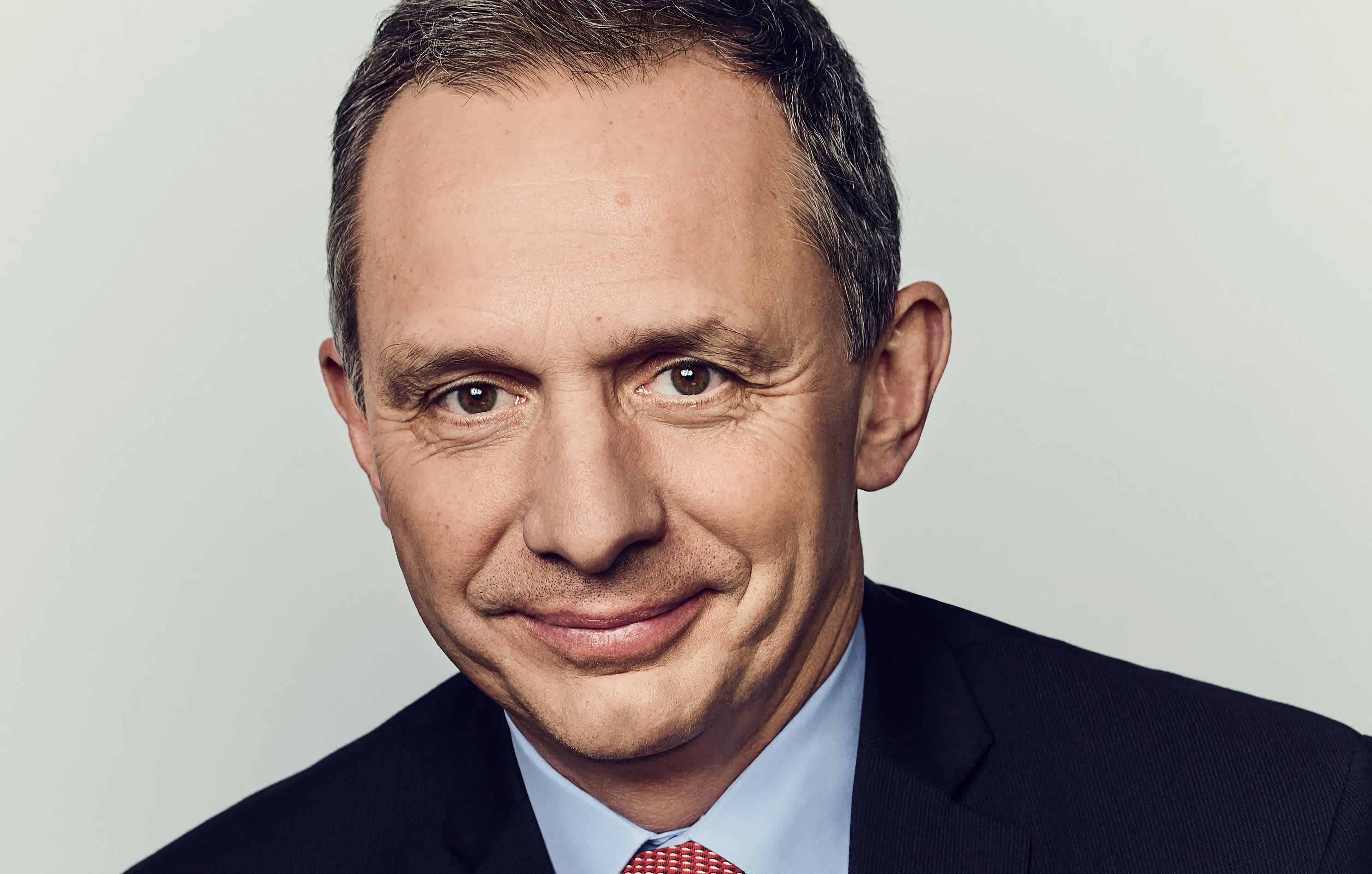 After decades at HP, CEO Enrique Lores leaves for PayPal in surprising ...