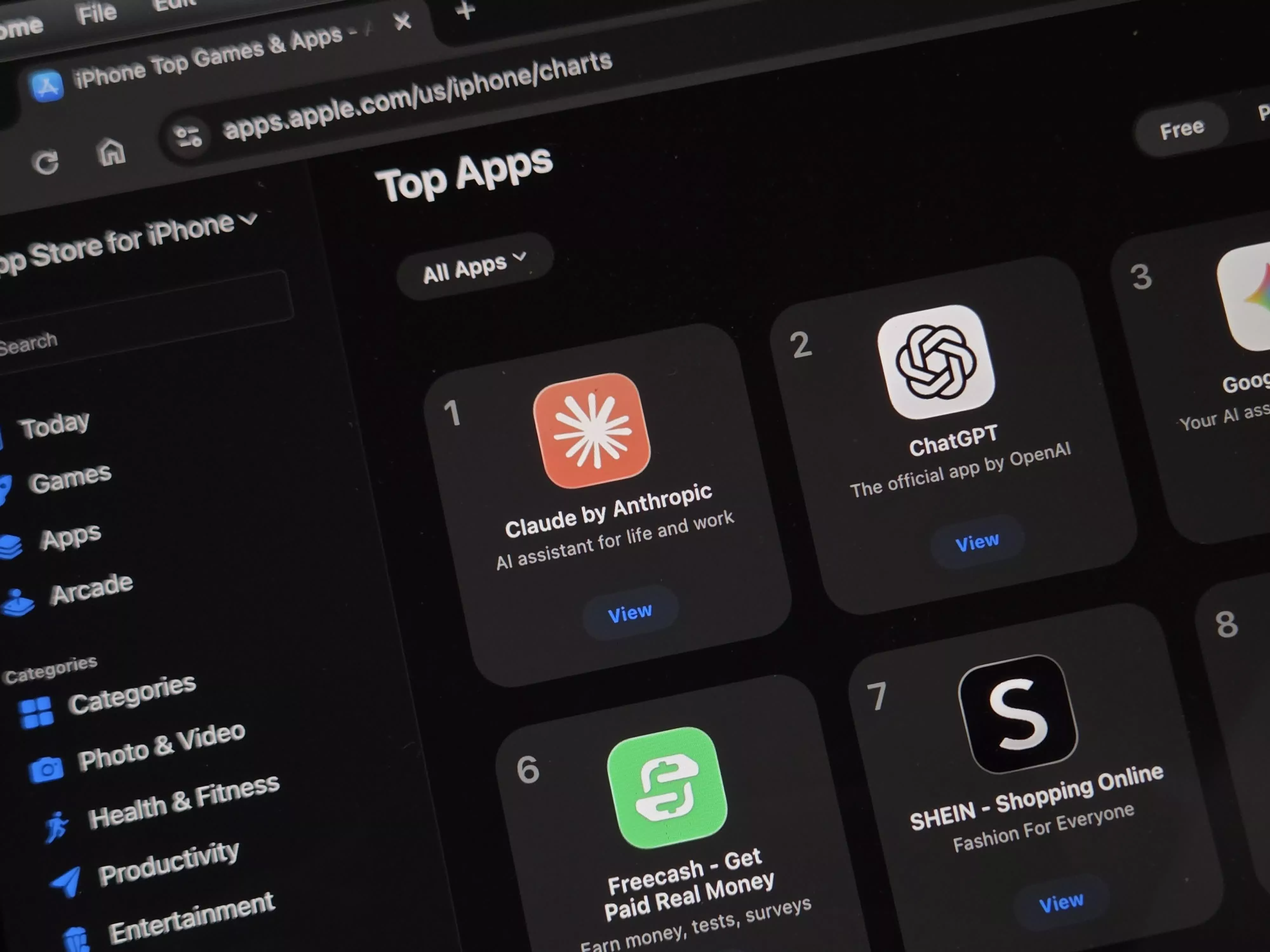 ChatGPT becomes the fastest app to reach 1 billion monthly active users ...