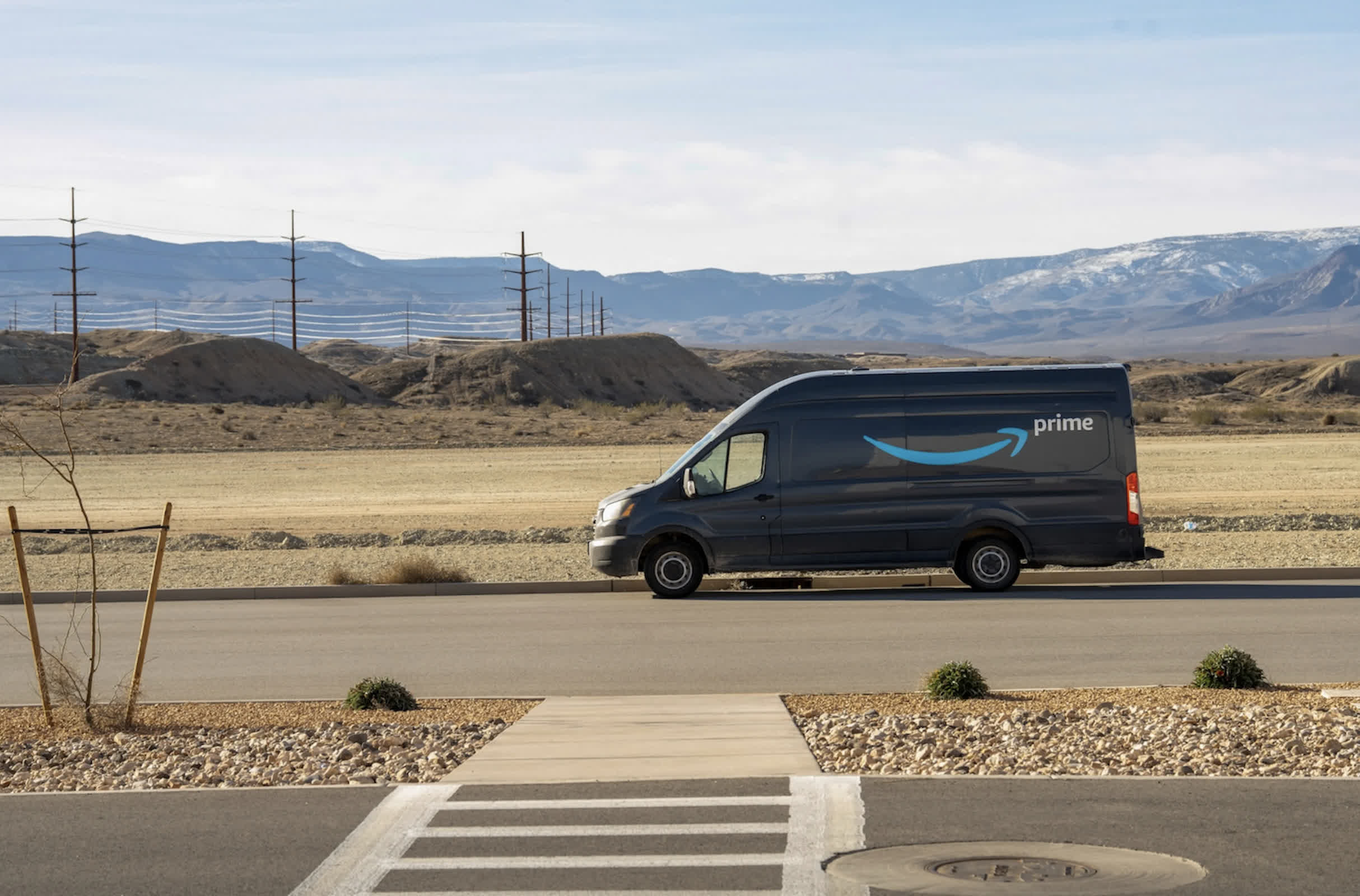Amazon is spending $4 billion to bring next-day delivery service to ...