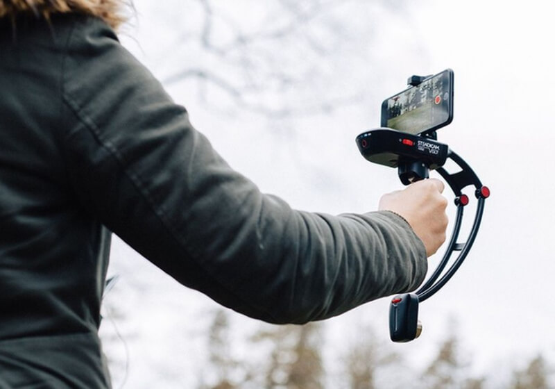 Steadicam unveils a handheld camera stabilizer for your smartphone ...