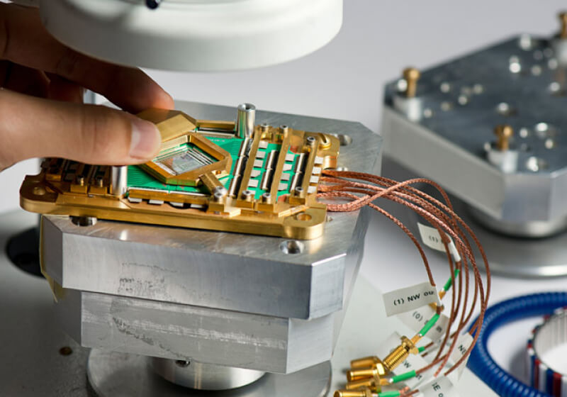 D-Wave's new 2000Q quantum computer pack 2,000 qubits, hefty price tag ...