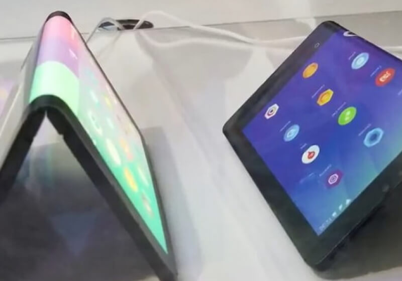 Lenovo has created a prototype folding tablet/phone hybrid | TechSpot