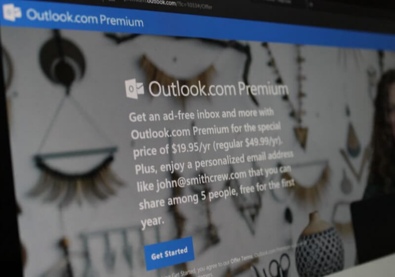 Microsoft is rolling Outlook.com premium features into Office 365 ...