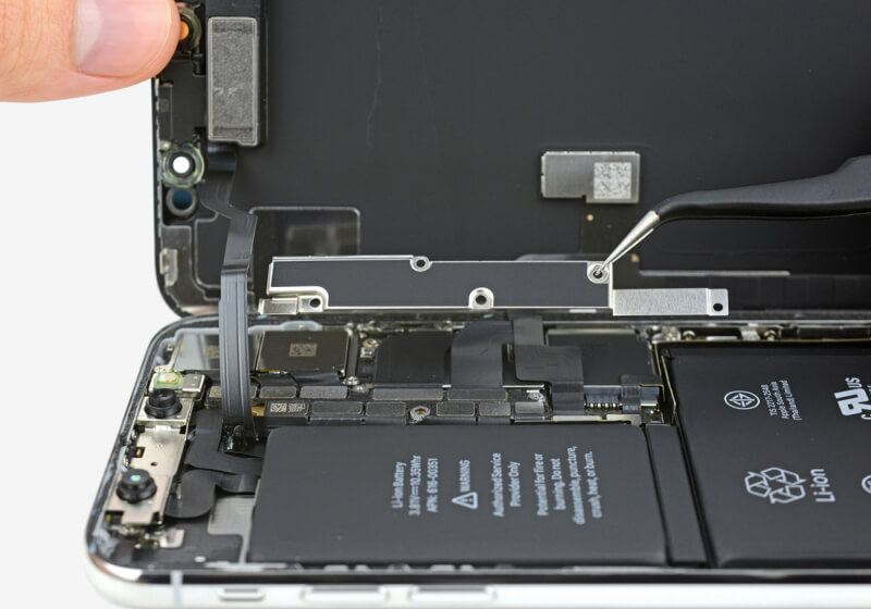 iPhone X teardown reveals stacked logic board, L-shaped dual-cell ...