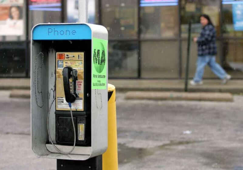 Payphones are still generating millions of dollars in revenue | TechSpot