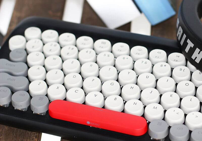 This fast-typing keyboard blends retro design with mechanical comfort ...