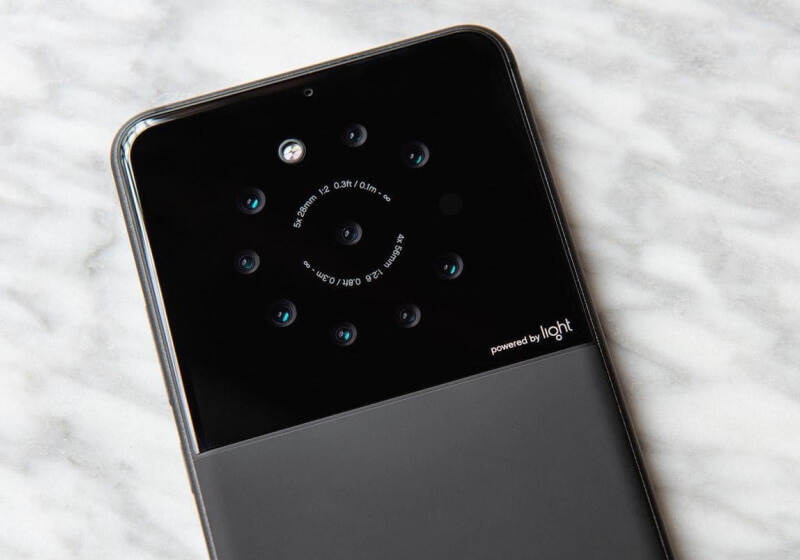 Camera-maker Light is bringing nine lenses to a smartphone | TechSpot
