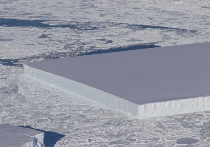 NASA captures image of bizarre, perfectly rectangular iceberg | TechSpot