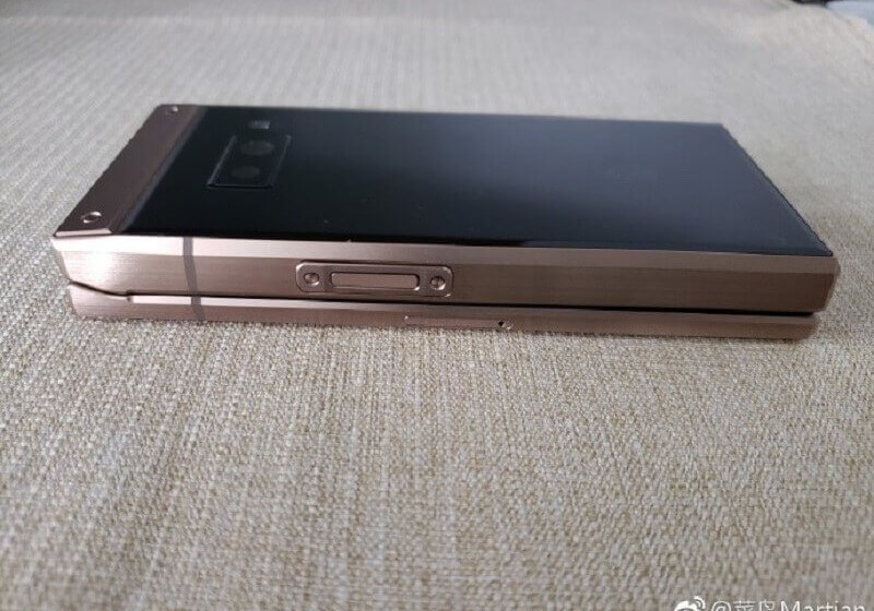 Samsung's clamshell phone will be unveiled next week, lacks 3.5mm jack ...