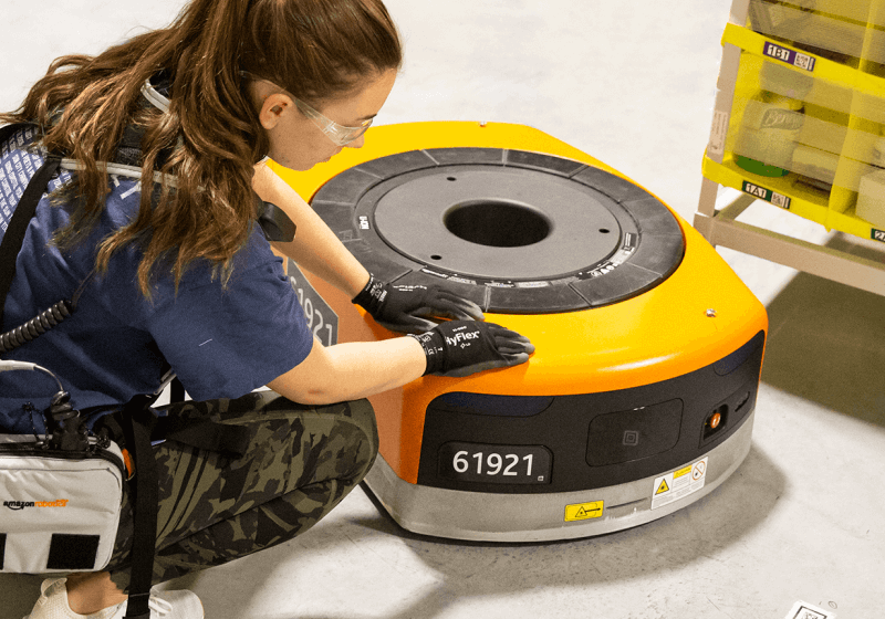 Amazon created a 'vest' that alerts robots to a human's presence | TechSpot