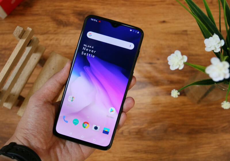 OnePlus sees huge success in India's premium smartphone market, mocks ...