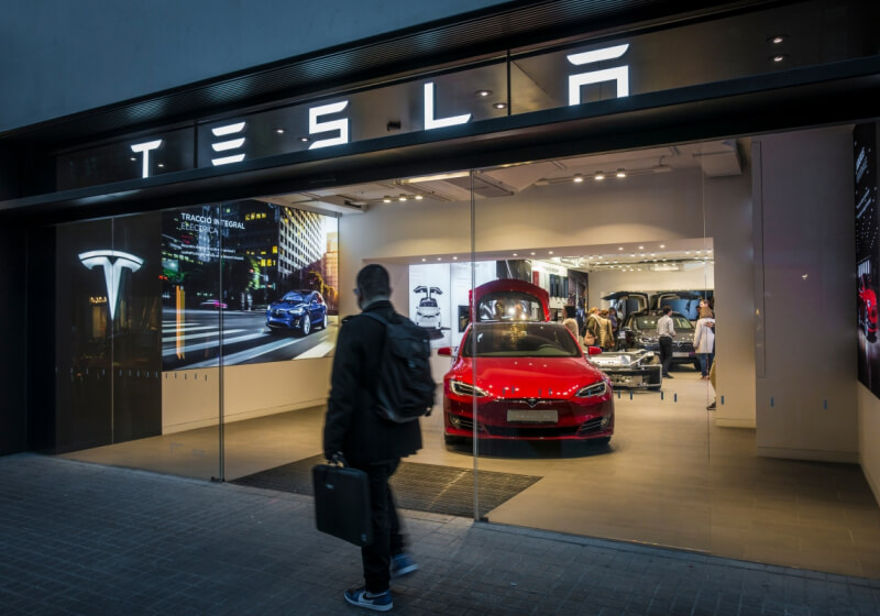 Hackers expose Tesla vulnerability and win a car | TechSpot