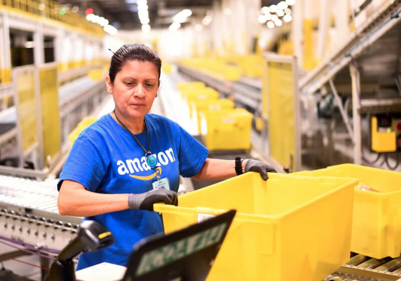 Amazon CEO Jeff Bezos challenges top retail rivals to increase their ...