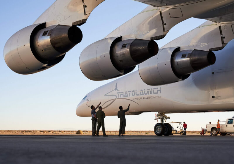 World's largest plane completes a successful first flight | TechSpot