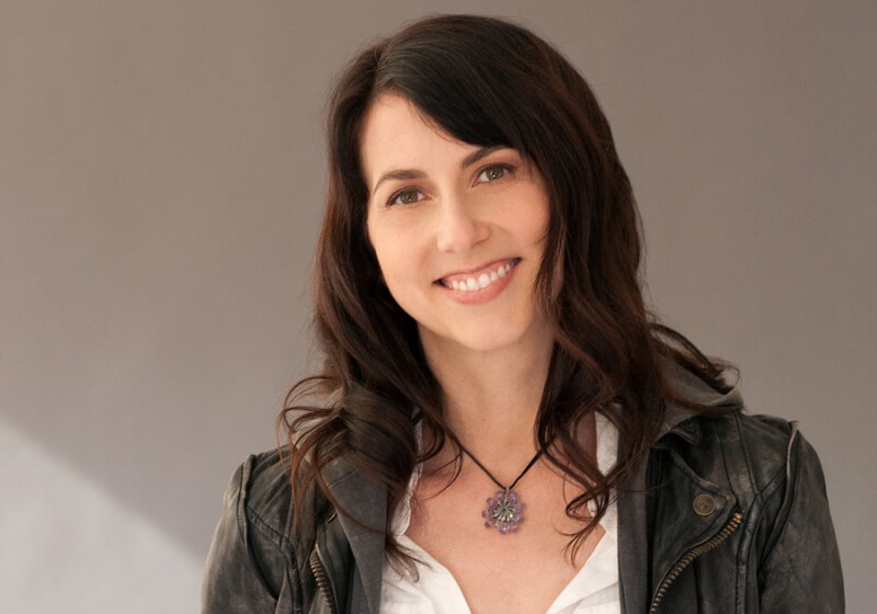 MacKenzie Bezos signs the Giving Pledge, will donate at least half of ... MacKenzie Bezos signs the Giving Pledge, will donate at least half of ...