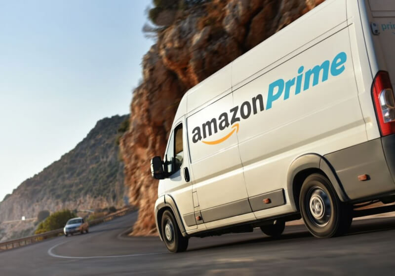 Amazon's logistics empire at work: now delivering 48% of its own ...