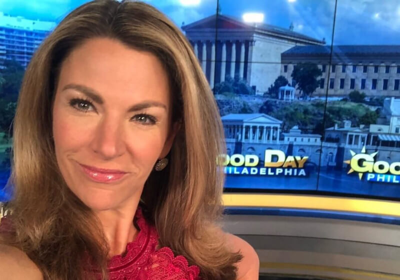 News anchor hits Facebook, Reddit with $10 million lawsuit after ...