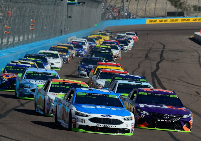 NASCAR could put hybrid vehicles on its tracks in 2022 | TechSpot