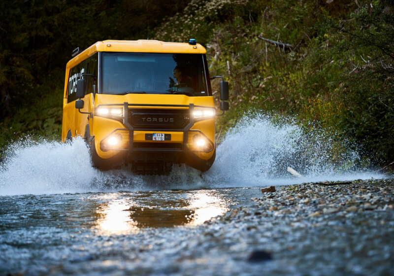 Check out the world's first heavy-duty 4x4 off-road bus that's won a ...