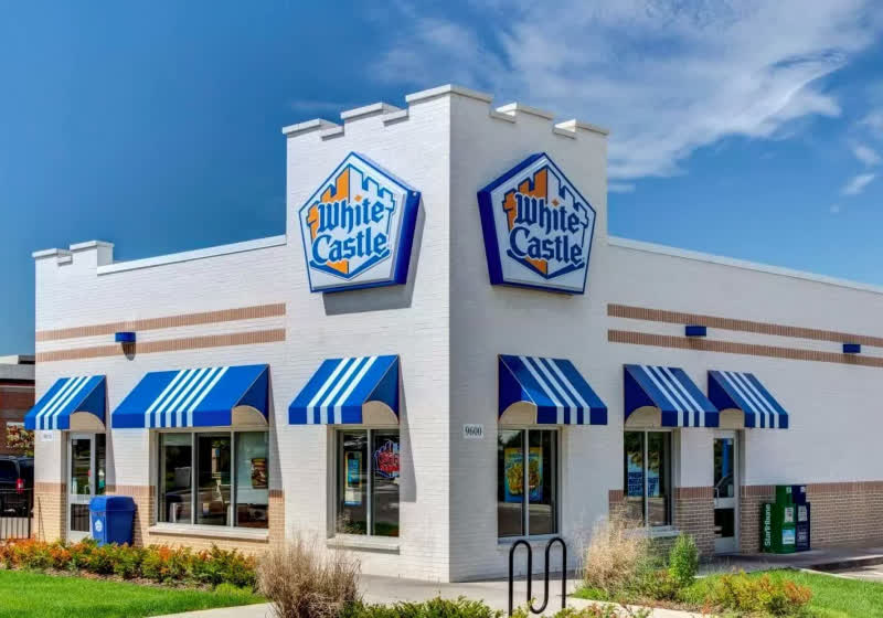 White Castle will begin testing its automated 'Flippy' cooking robot at ...