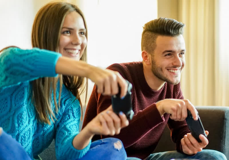 Study reveals PlayStation users are smarter than Xbox users | TechSpot