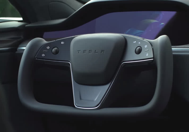 Tesla's new steering yoke looks futuristic but lacks practicality ...
