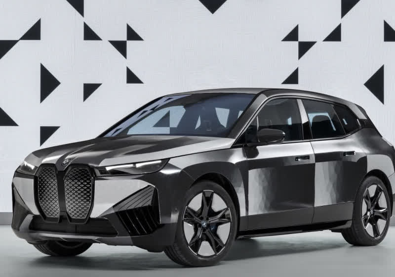 BMW and E Ink unveil color-changing concept car at CES | TechSpot