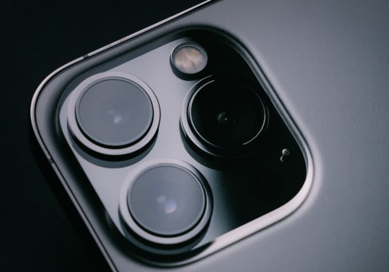 Flagship iPhone 14 models could have a larger camera bump to ...