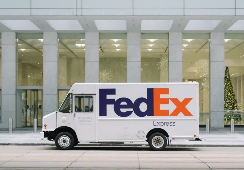 FedEx will close all data centers and transition to the cloud within ...