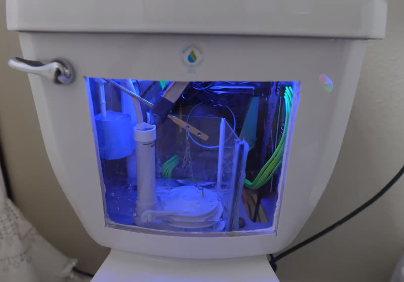 Modder turns toilet into a fully functional gaming PC | TechSpot
