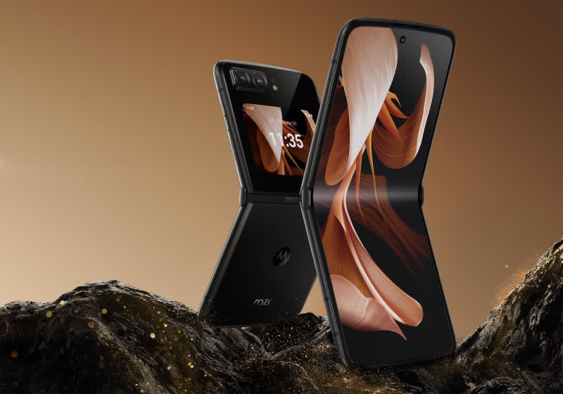 Motorola finally unveils refreshed Razr clamshell, but getting one ...