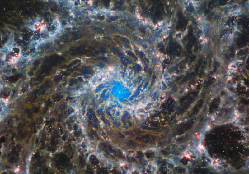 Webb and Hubble team up on multi-spectrum image of Phantom Galaxy | TechSpot